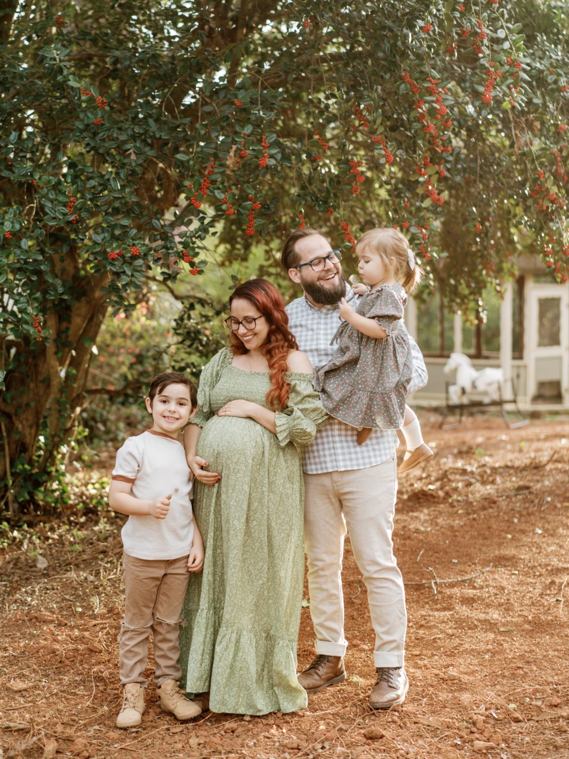 the jackson family | GEORGIA BACKYARD FAMILY SESSION - cassievalente.com